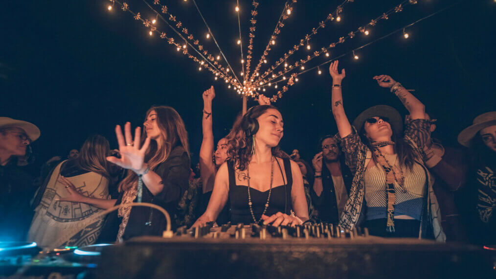 Elif in 5 Questions - Interviews - The Gardens of Babylon